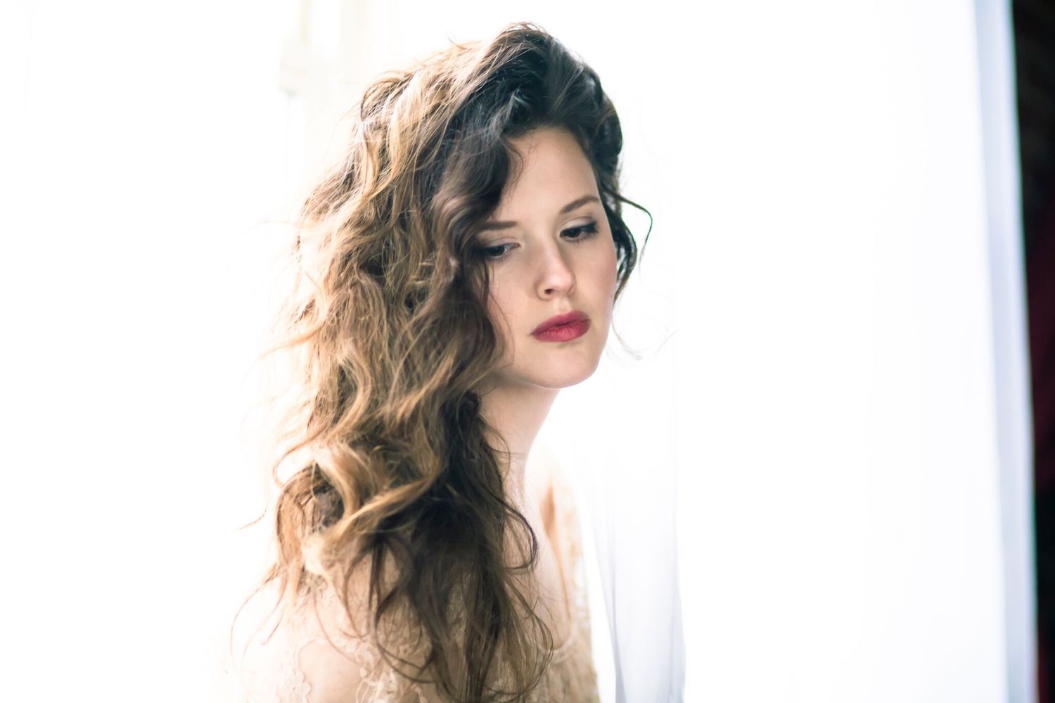 Jazz Singer-Songwriter Halie Loren Releases New Album 'Dreams Lost And ...